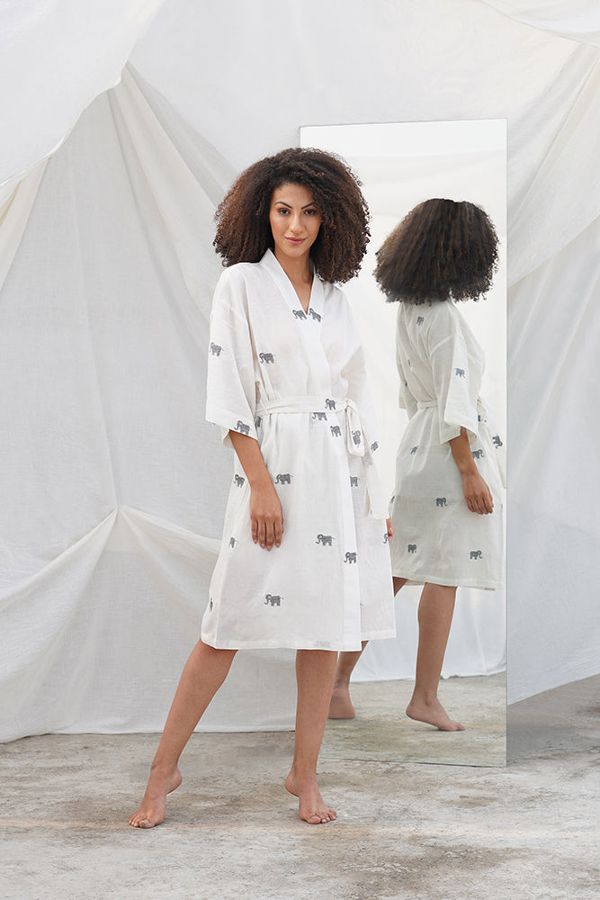 Unisex Black and White Ele Robe – Love Change